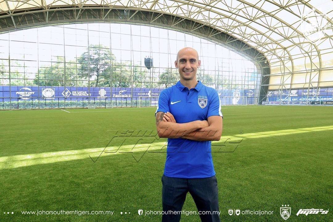 Tentang Natxo Insa, Kakak Kiko Insa yang Memiliki Karier Lebih ...