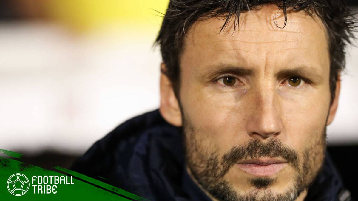 Nostalgia Pahit Mark van Bommel di Camp Nou | Football Tribe Indonesia