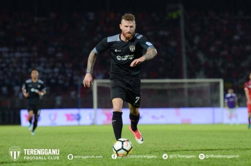 Lee Tuck Bersemangat, Mahu Tambah Koleksi Piala - Football Tribe Malaysia