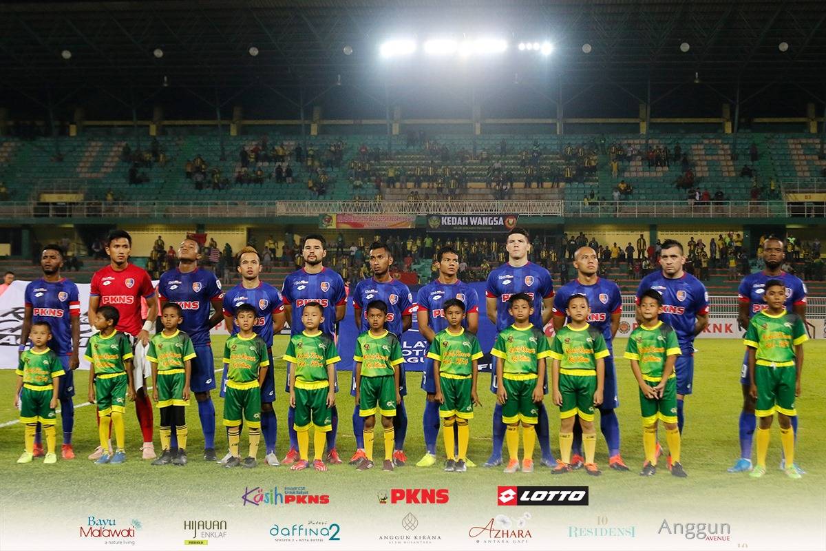 PKNS FC sediakan payung sebelum hujan - Football Tribe Malaysia